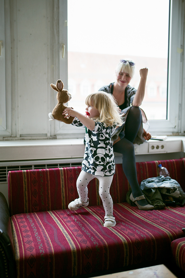 Die kunterbunte Familien-Welt von Nora Fritz & Greg Dhilla