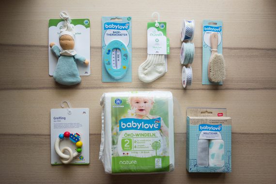 Eine Windeltorte selber machen: das perfekte Geschenk zur Geburt!