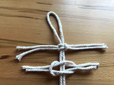 Macramé Feder: Kinderleicht selbst gemacht und wunderschön!