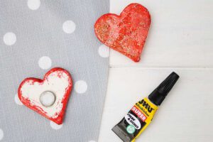 Herzmagnete zum Muttertag: Mit Liebe selbstgemacht
