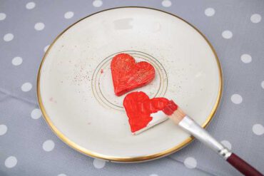Herzmagnete zum Muttertag: Mit Liebe selbstgemacht